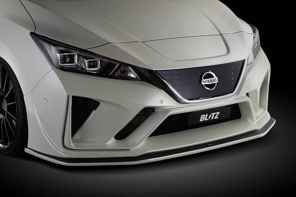 ZE1 リーフ BLITZ Front Bumper Spoiler / 品揃え多数のエアロパーツ専門通販ならエアツケ！