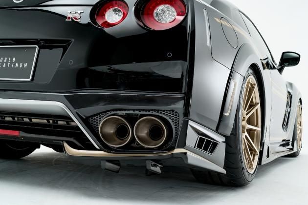 R35 GT-R 後期 ROWEN リヤフェンダーアーチエクステンション / 品揃え多数のエアロパーツ専門通販ならエアツケ！