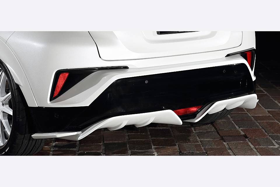 10/50 C-HR ARTISAN SPIRITS REAR UNDER DIFFUSER 4P / 品揃え多数のエアロパーツ専門通販ならエアツケ！